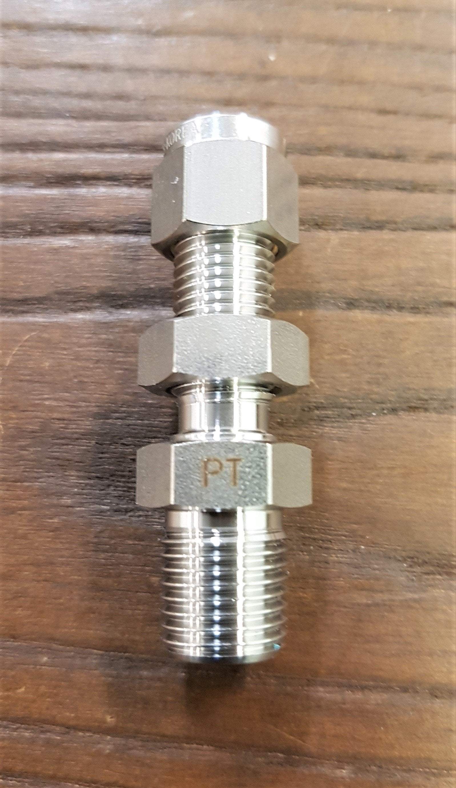 Small Stainless Steel Bulkhead Fitting